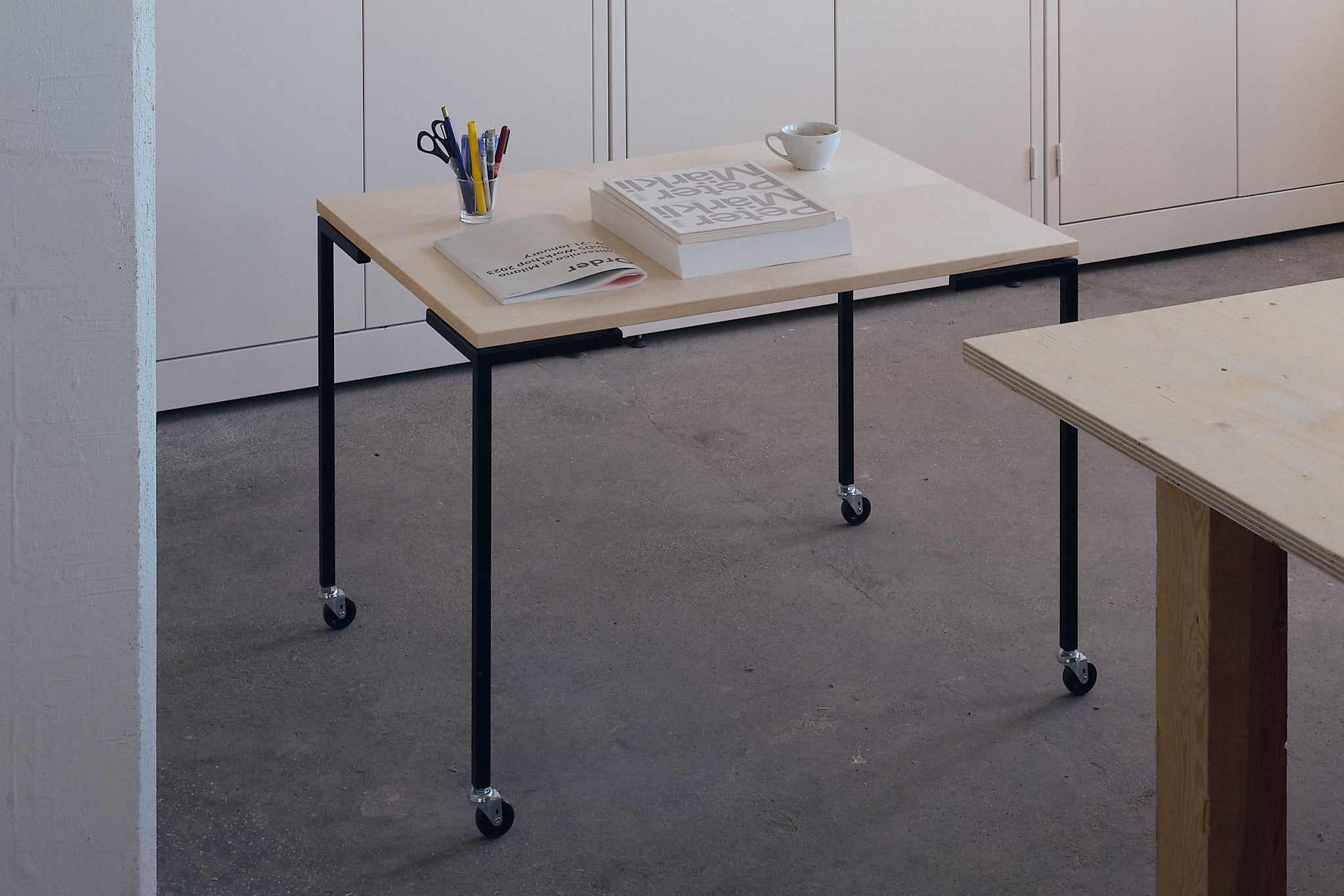 Lund Studio Table – Tallum