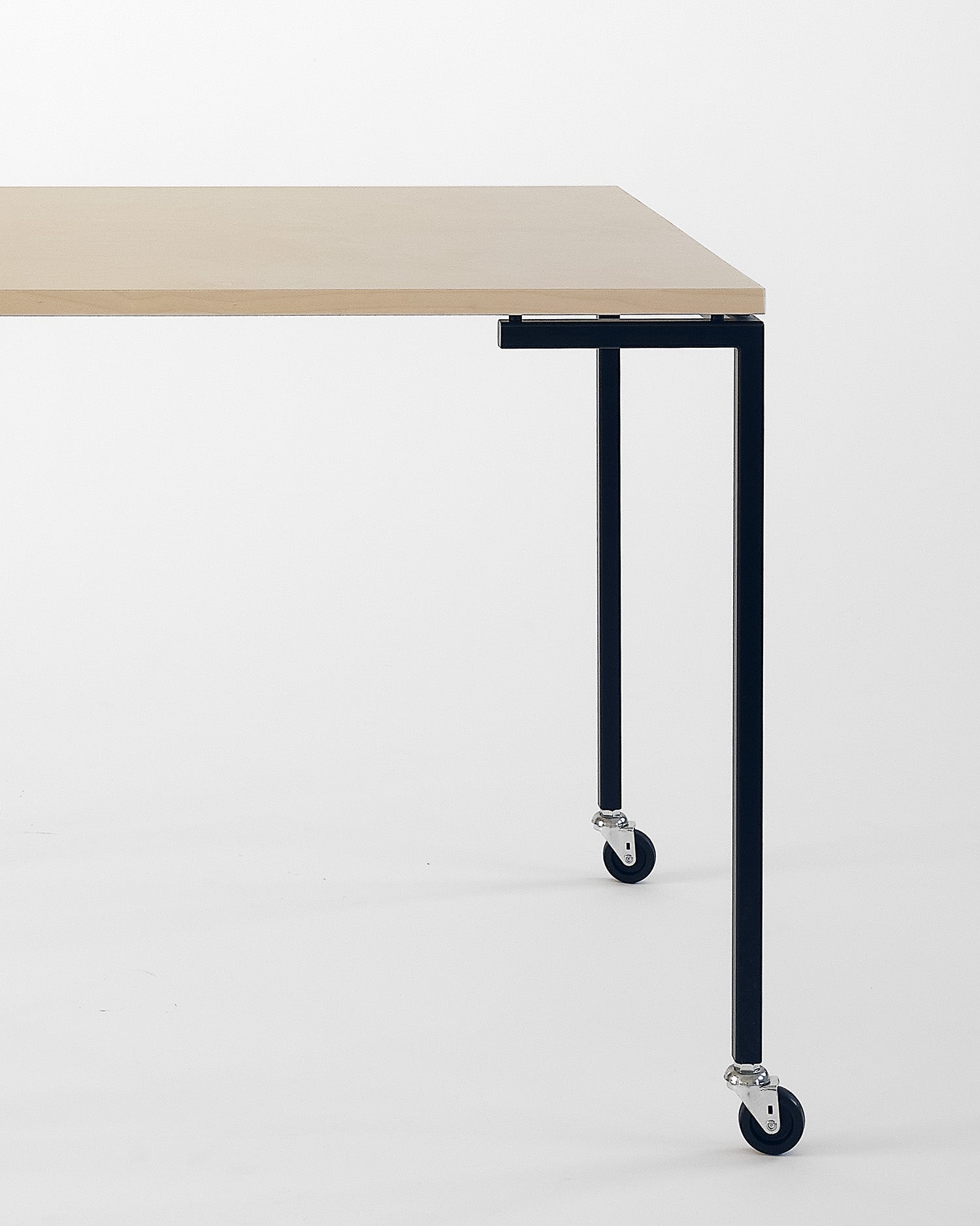 Lund Studio Table – Tallum